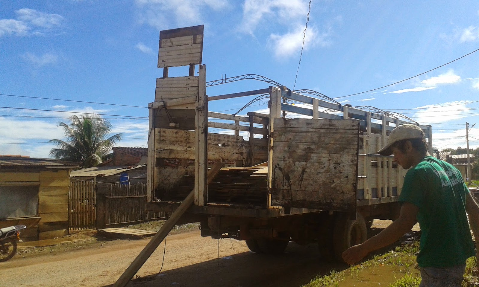 Industria Maderera "El Pitón" Import & Export S.R.L.: febrero 2015